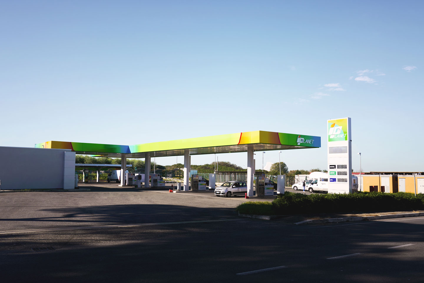 Service Stations - IPlanet